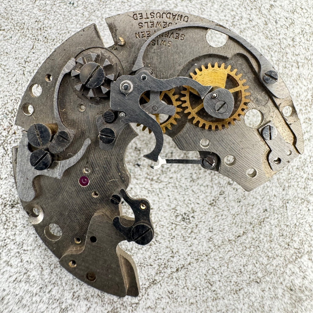 Vintage 27.5mm Unbranded 17J Chronograph Wristwatch Movement Venus 170 ...